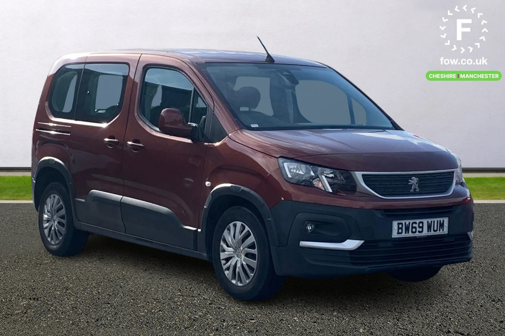 Peugeot Rifter review | Auto Express