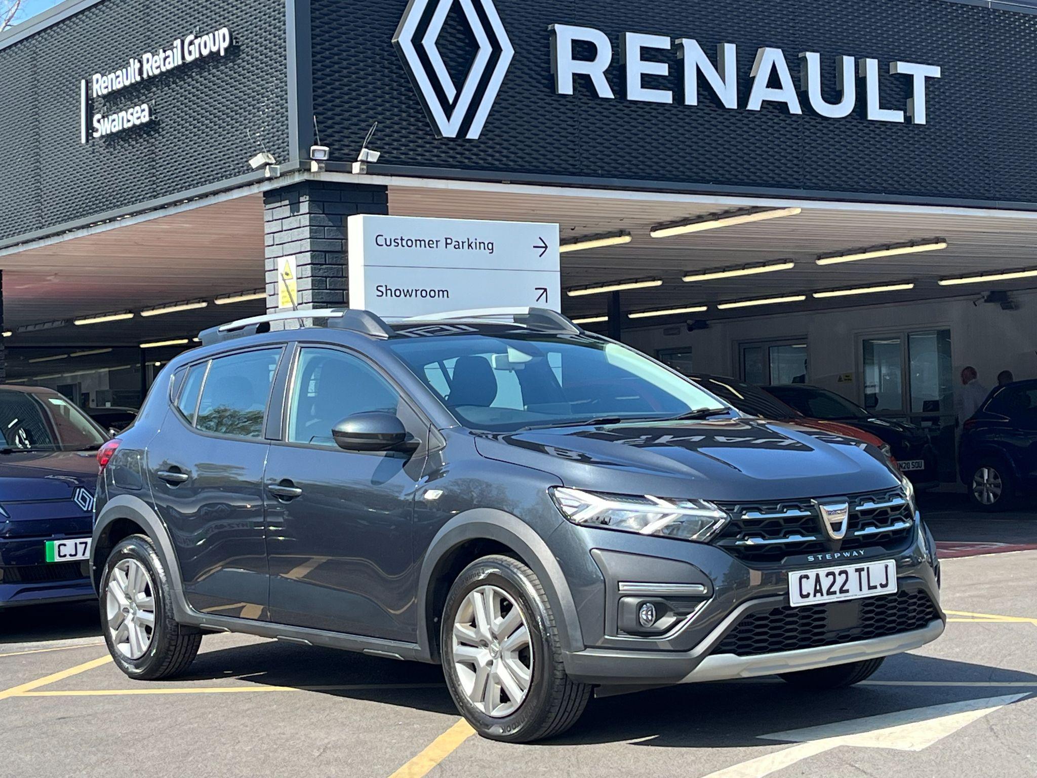 Dacia Sandero Stepway review | Auto Express