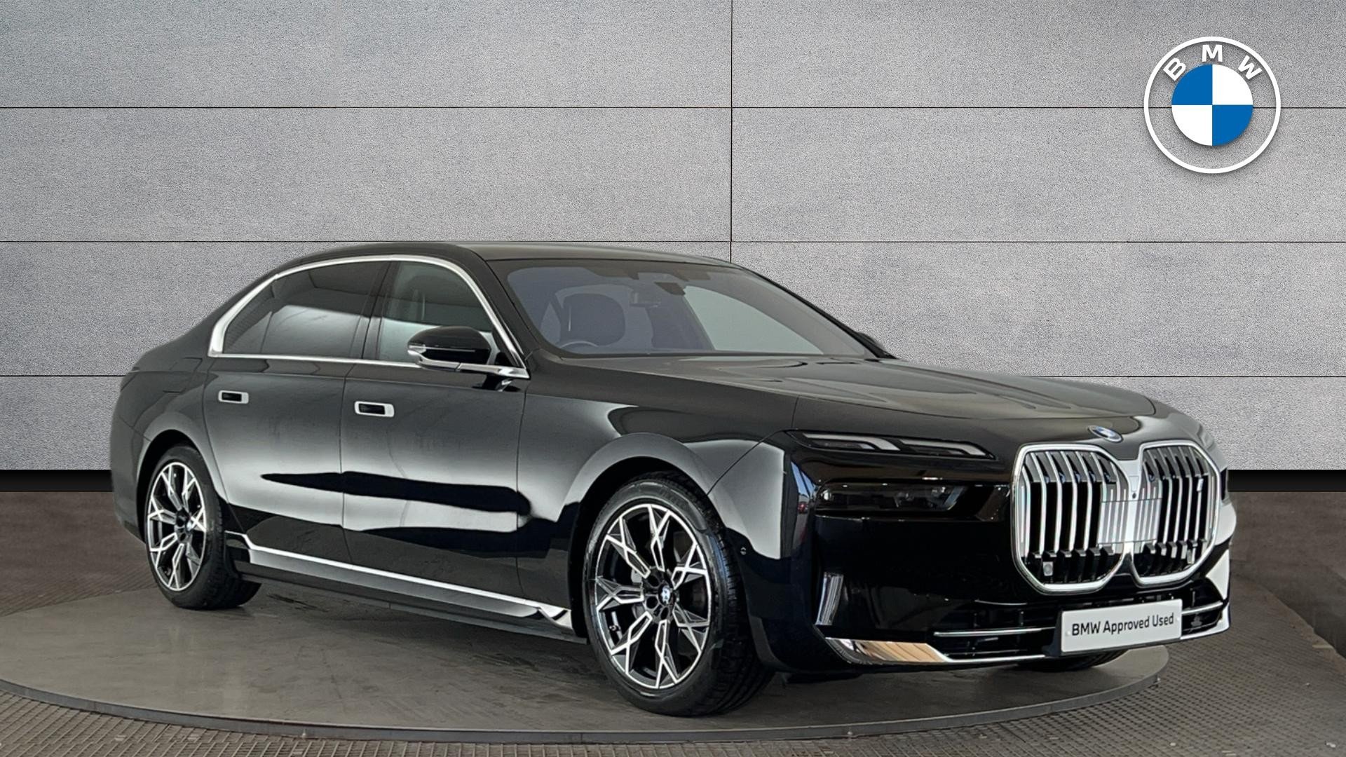 New BMW i7 eDrive50 M Sport review: RWD luxury EV with a sporty twist ...