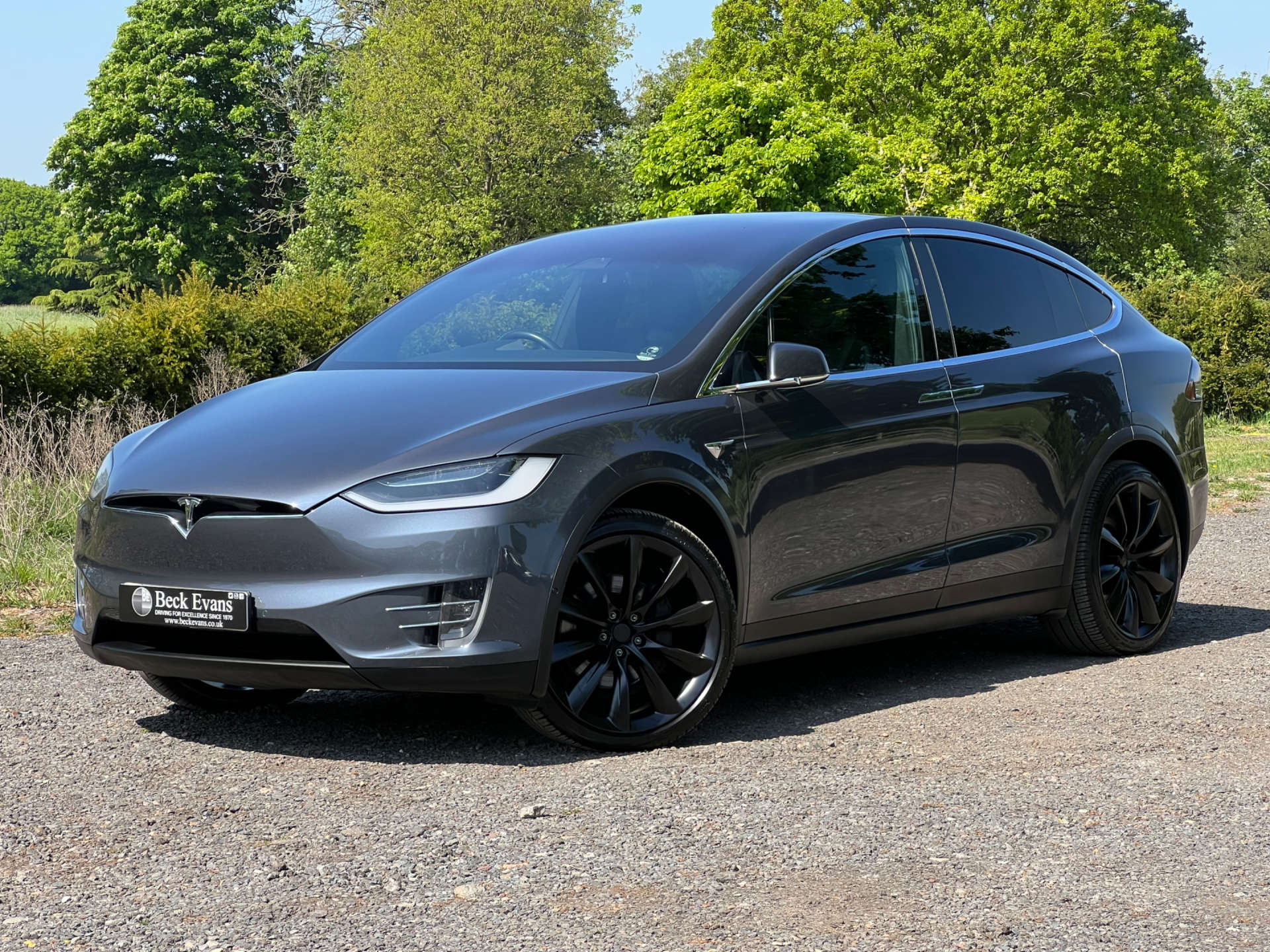 Tesla Model X review | Auto Express