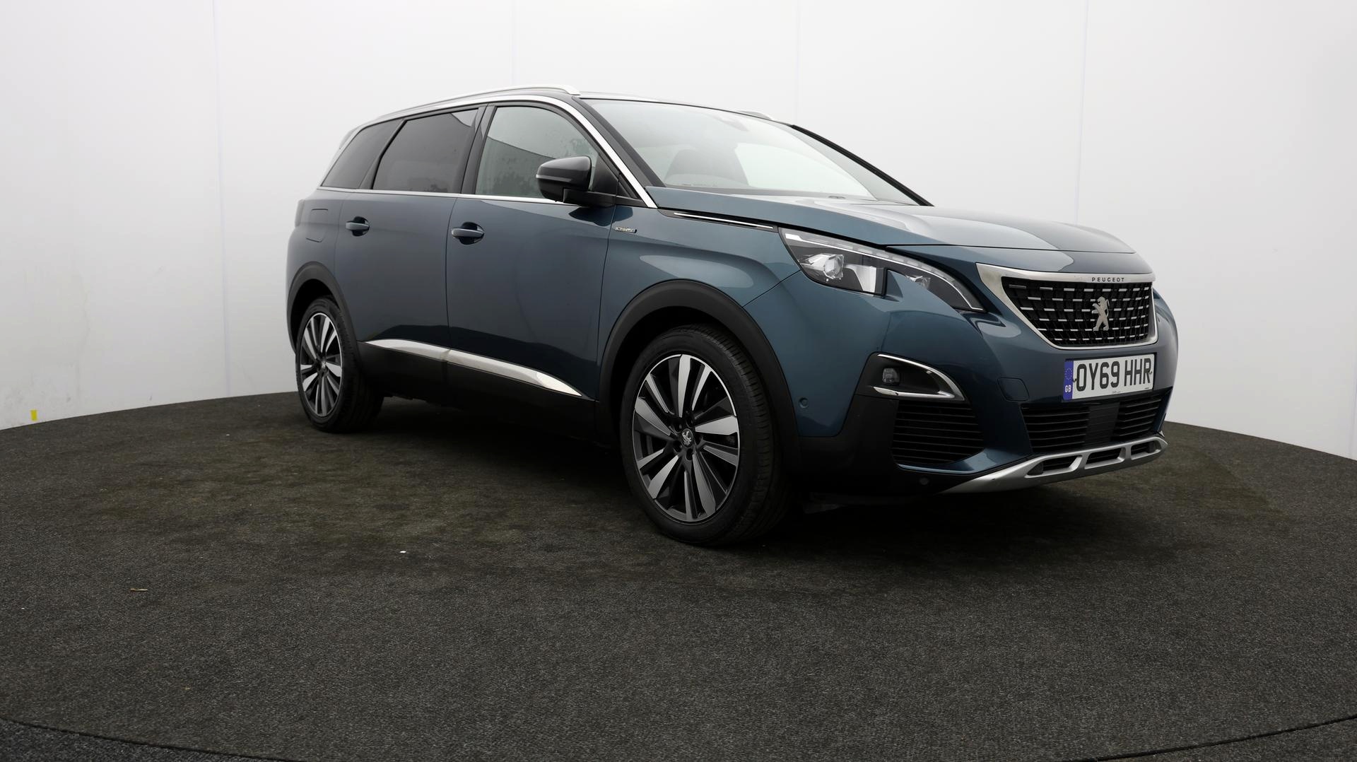 Peugeot E-5008 review | Auto Express